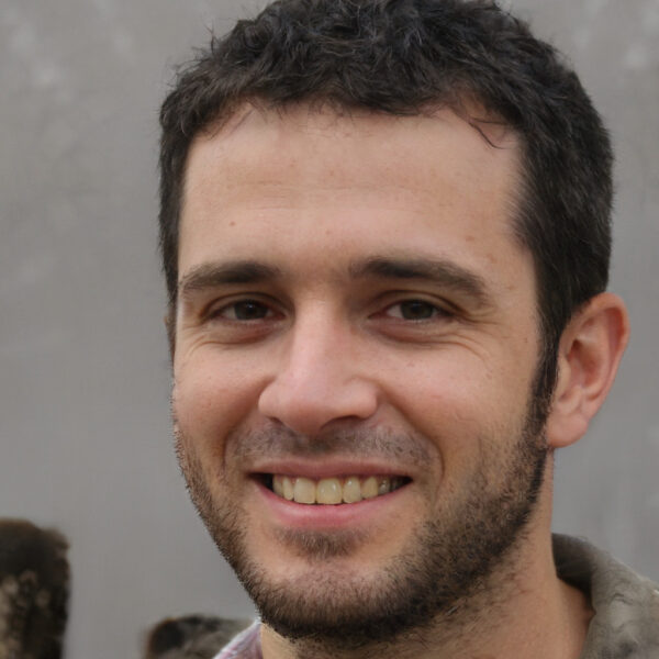 Roll-N-Lock Truck Bed Covers | Secure & Sleek Retractable Tonneau Covers